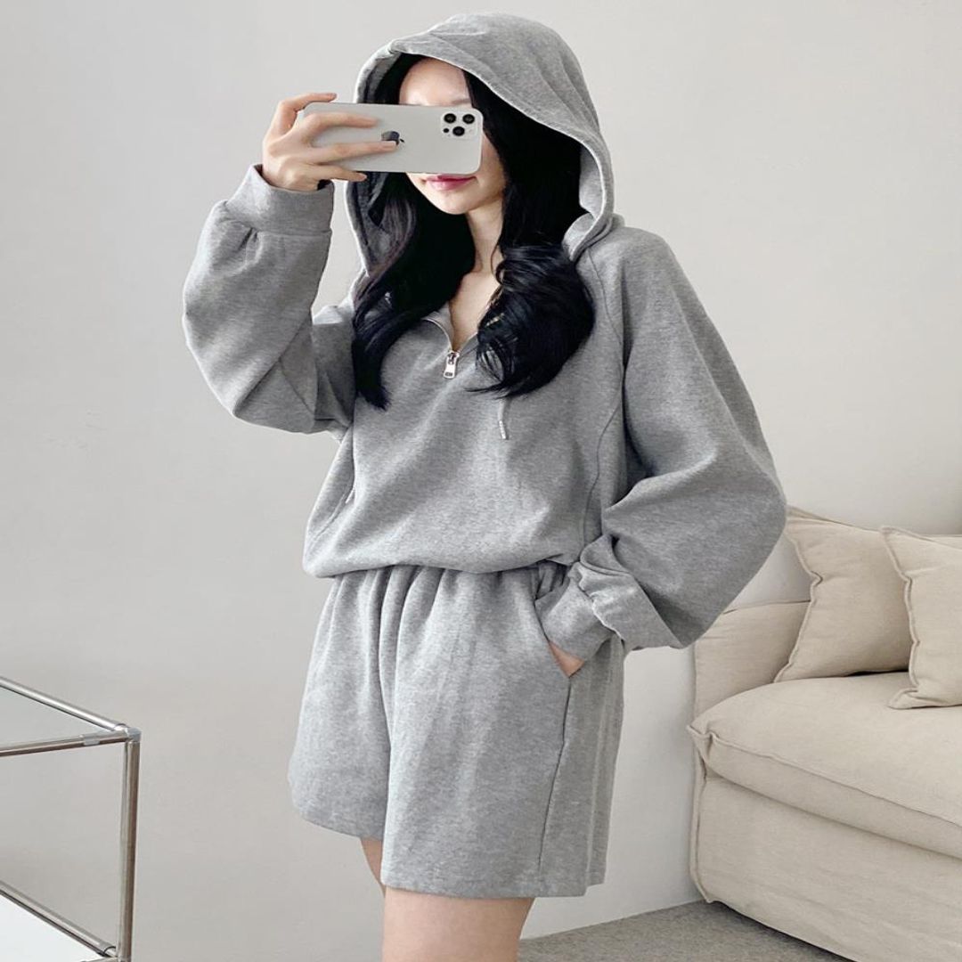 여자 하프집업 루즈핏 후드티 반바지 세트
