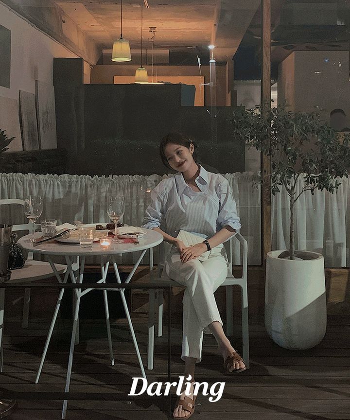 달트 Made 테라스 스트라이프 셔츠 데일리데이트룩출퇴근룩 오피스룩 긴팔블라우스간절기가을셔츠하객룩가을하객룩