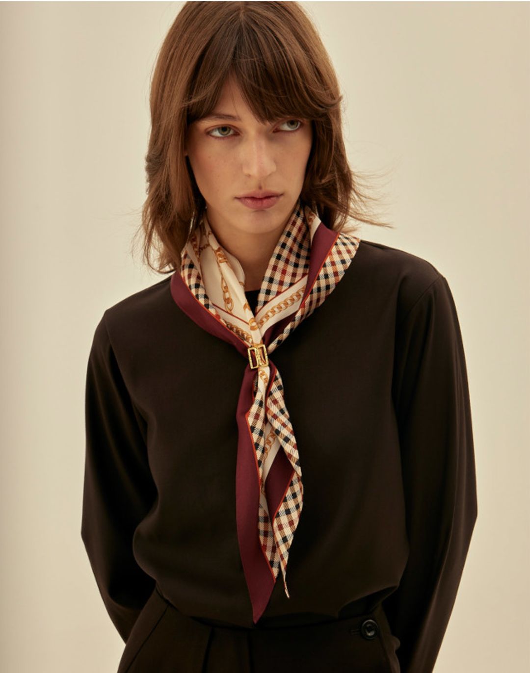 포스티 22fw 닥스 Acc 여성 Silk100와인 체인프린트 쁘띠 삼각스카프and링 세트dcsc2f828d2