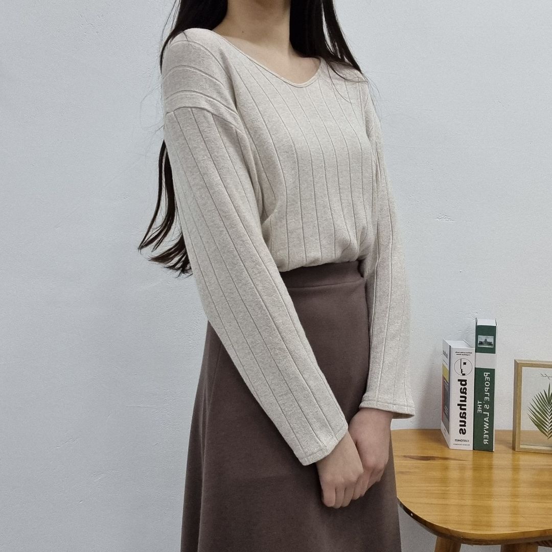 러블리 브이넥 니트간절기 심플디자인