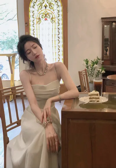 르뚜앙 당일출고 체미츠 하객룩 하객원피스 브라이덜샤워 자켓 원피스 화이트 봄 가을 결혼식 피로연 스퀘어넥 나시 롱원피스 르뚜앙