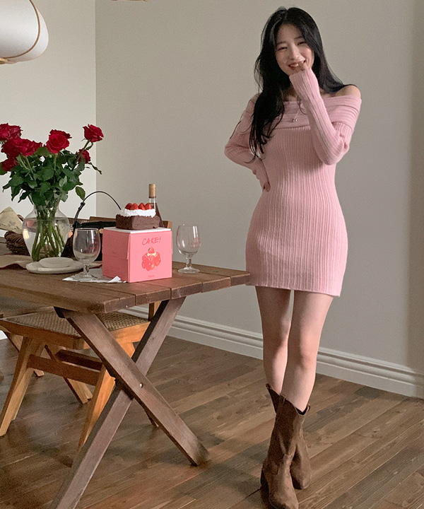 로즐리 [데이트룩 여리섹시] 로앙 니트 골지 오프숄더 미니 원피스