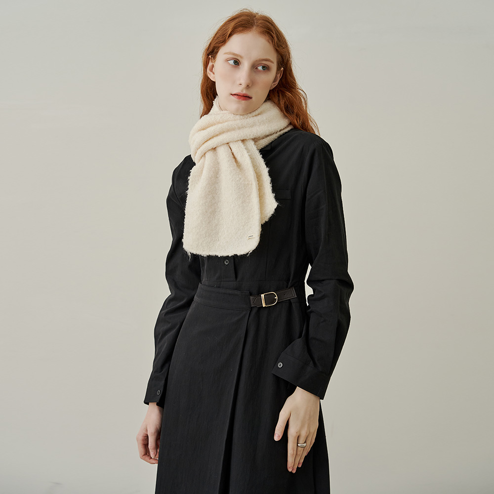 어다울 Hairy soft long muffler - ivory