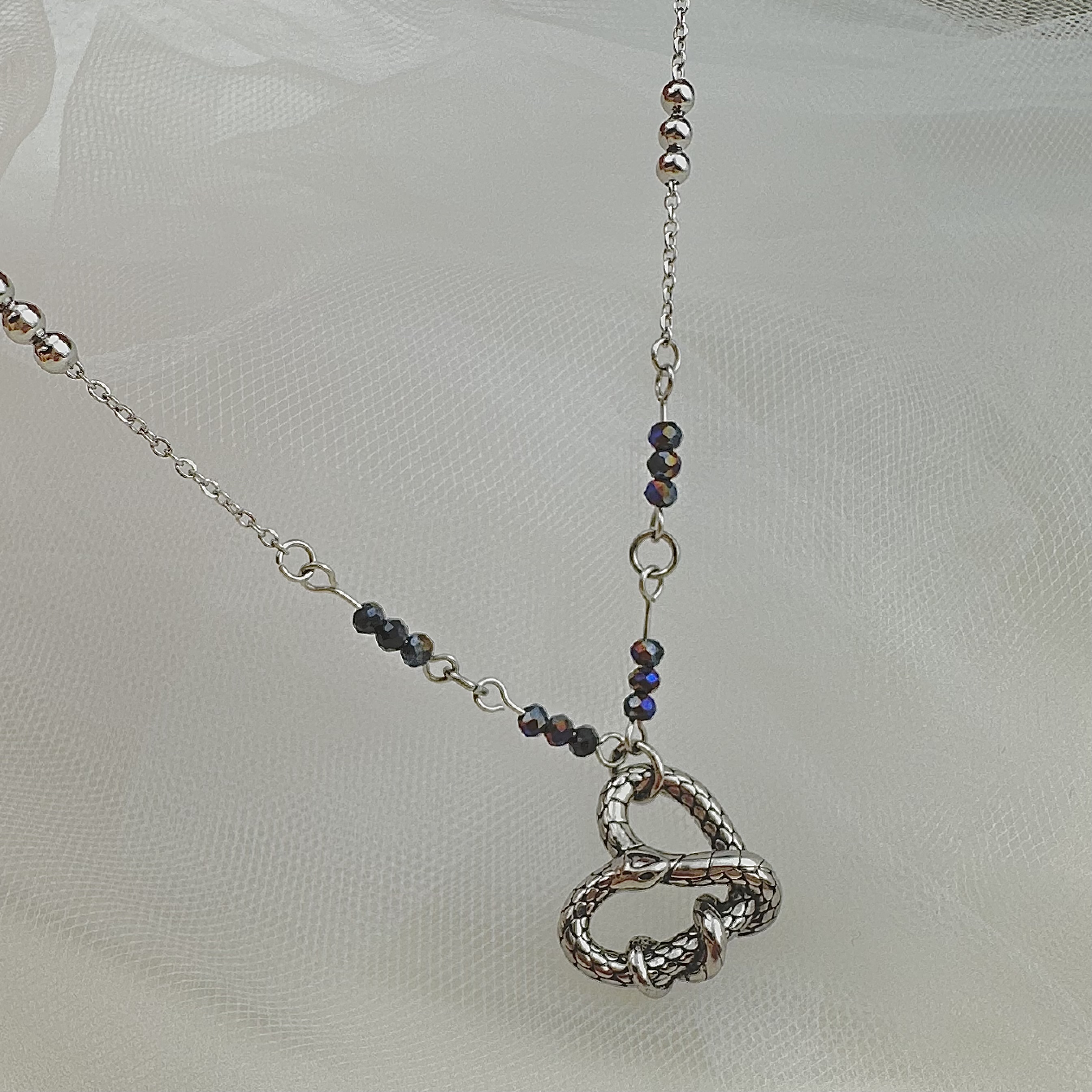 [made] Hip💜🖤 하트 스네이크 블랙퍼플 투톤비즈 써지컬 목걸이