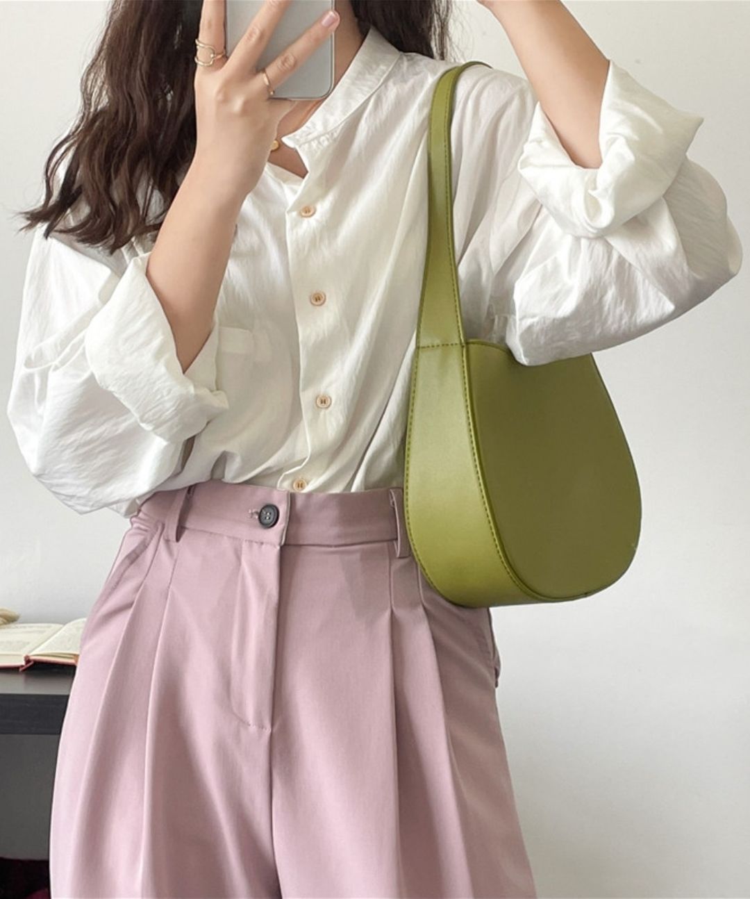 단지 모던 심플 미니멀 데일리 숄더백 여성 직장인 출근 가방 블랙 그린 카멜 아이보리