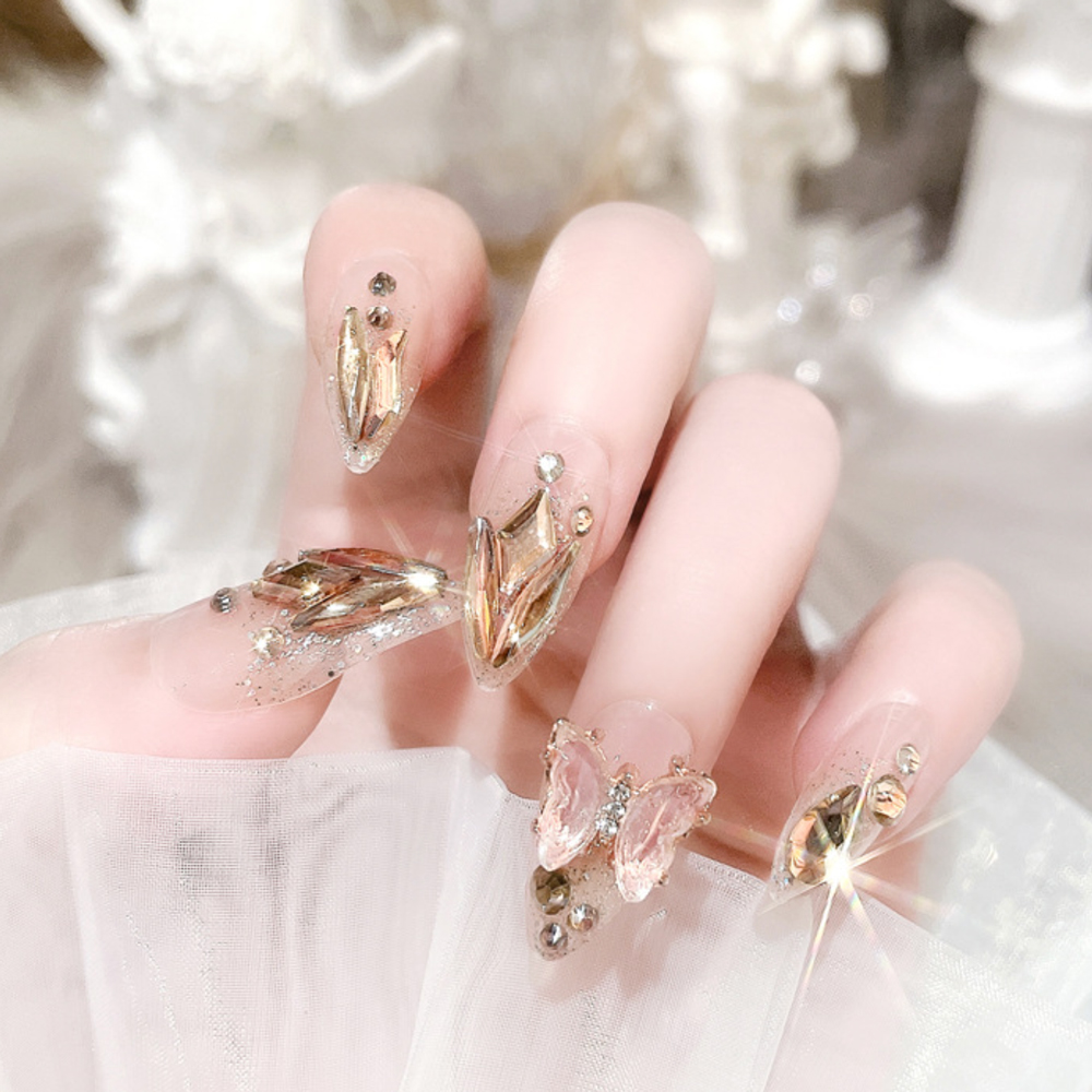 리니어 골드 크라운 나비 네일 스톤 글리터 물방울 티아라 큐빅 다이아몬드 웨딩네일 베이지 투명 화려한 큐빅 보석 네일팁