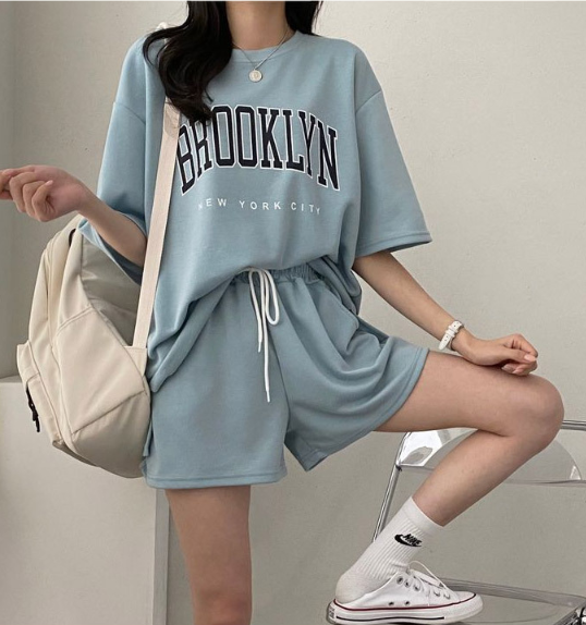 4컬러 클린반팔반바지세트 여성츄리닝세트 반팔세트 반바지세트 영문반팔티 여자츄리닝세트 트레이닝 여름츄리닝 츄리닝세트 셋업 상하세트 반팔반바지 컬러츄리닝 데일리 캐주얼 라운드반팔티