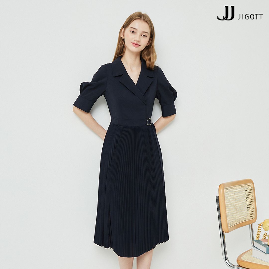 포스티 Jj지고트 볼륨 슬리브 벨티드 플리츠 원피스 Gm5a0op59