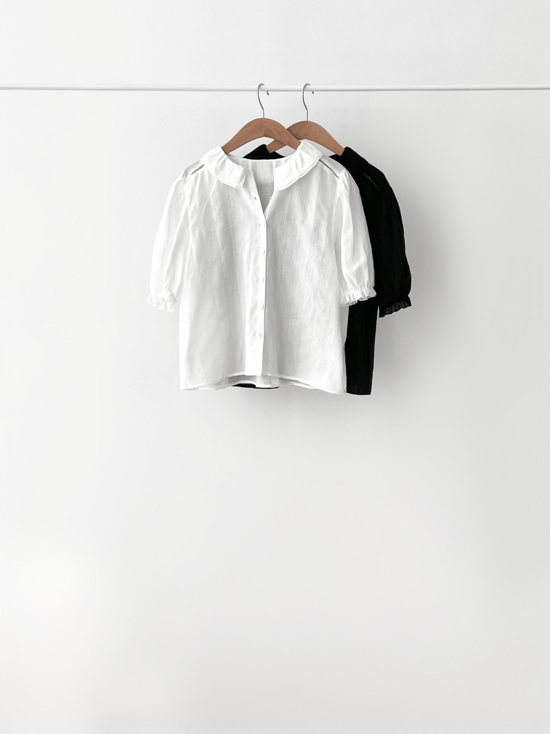 OUNCE 온스 줄리아 블라우스 코튼 반팔 카라 프릴 bl (2col)