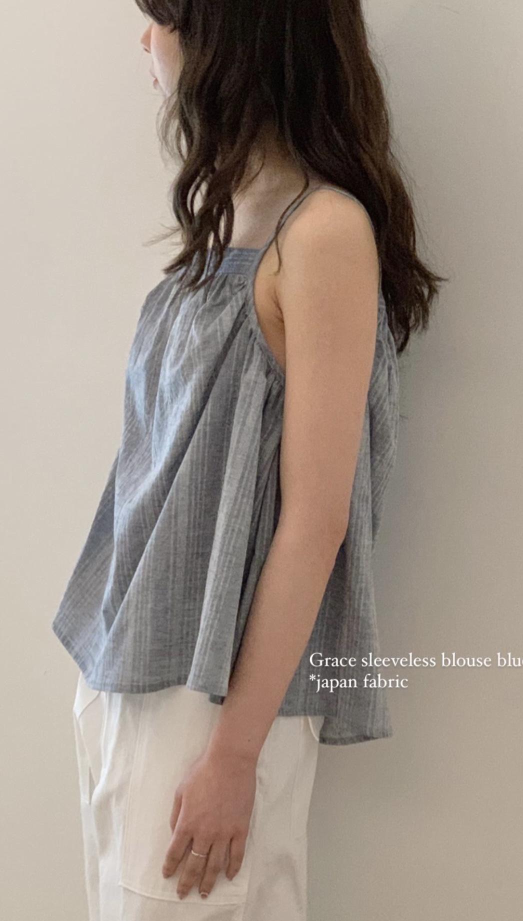 haus 하우스 그레이스 슬리브리스 블라우스 셔링 끈나시 bl (2col)