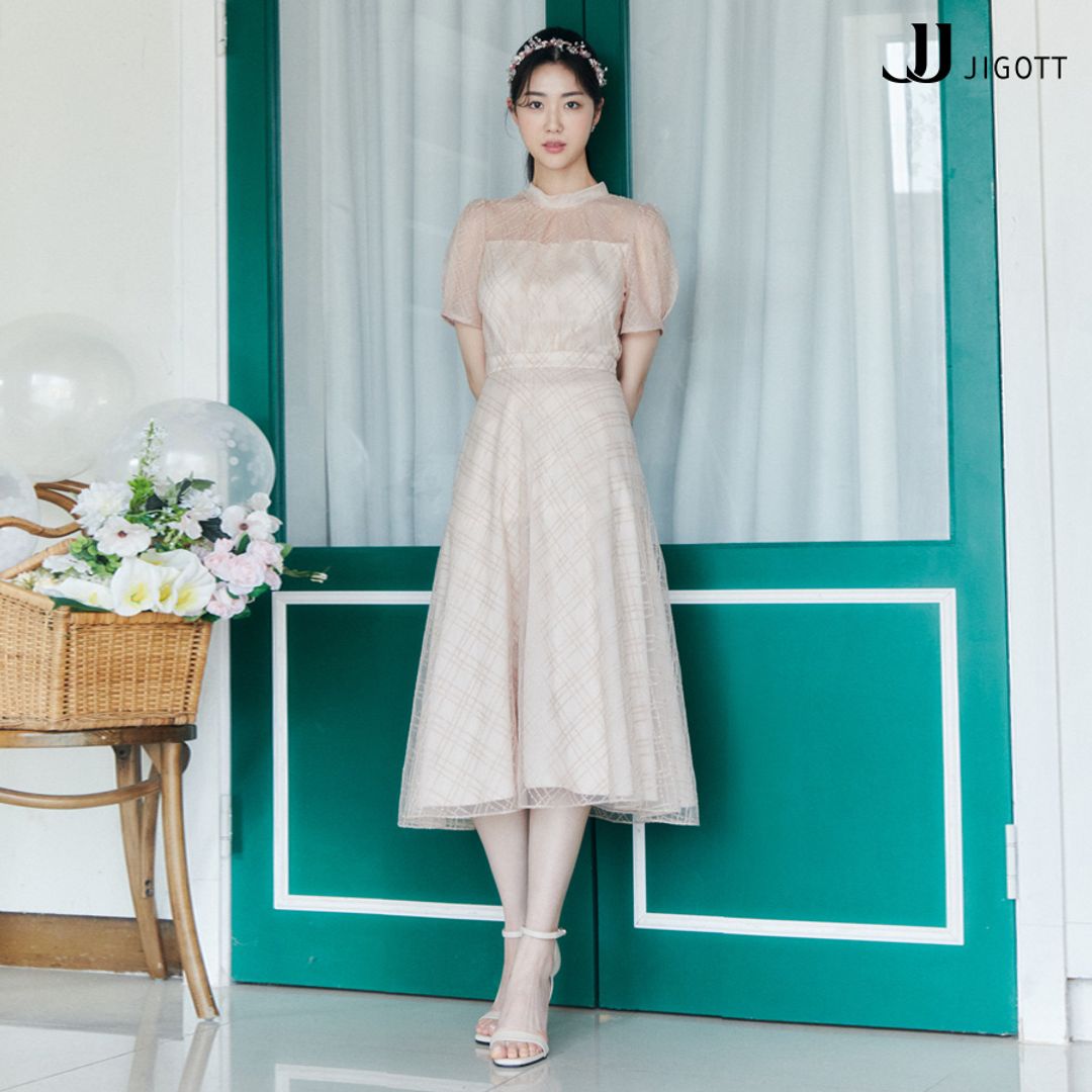 포스티 Jj지고트 스팽글 레이스 타이넥 원피스 Gn5a0op53