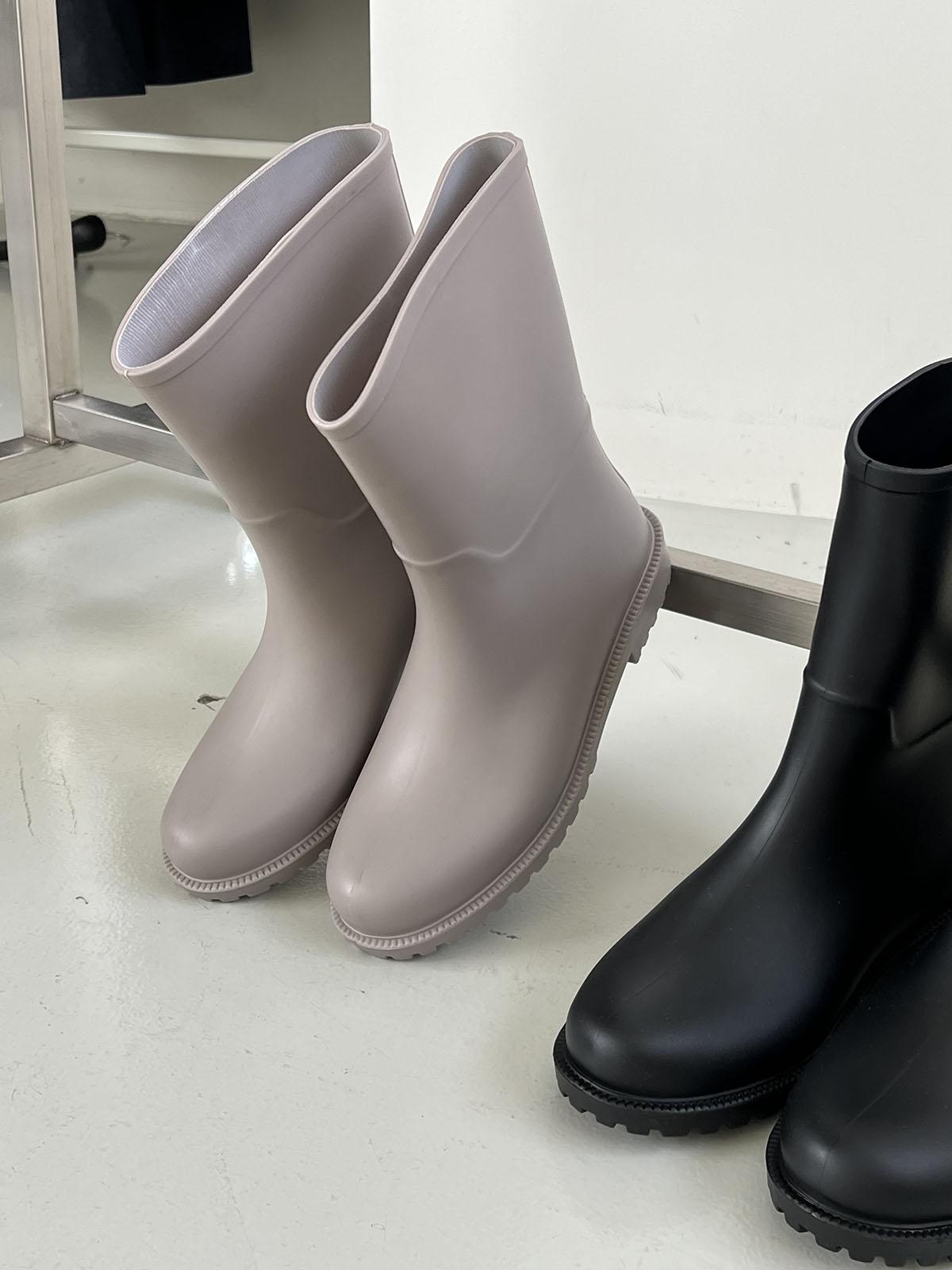 [미엔느] ﻿﻿﻿미들 레인부츠 (2col)