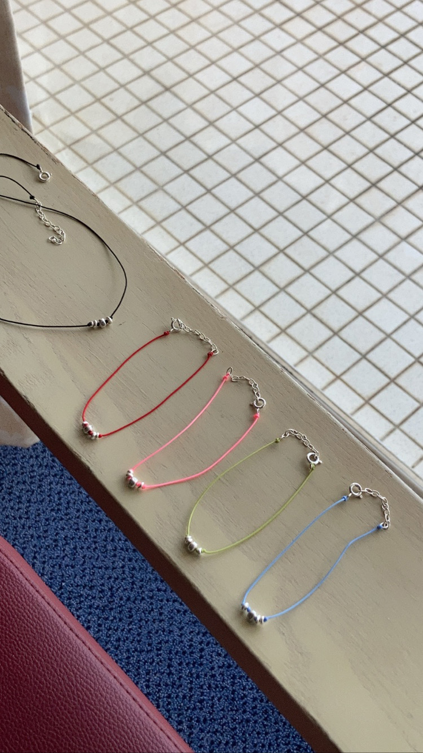 무드키키 실버볼컬러끈목걸이(5col) 레이어드 실목걸이 은볼 여름 파스텔 악세사리 [mkn001]