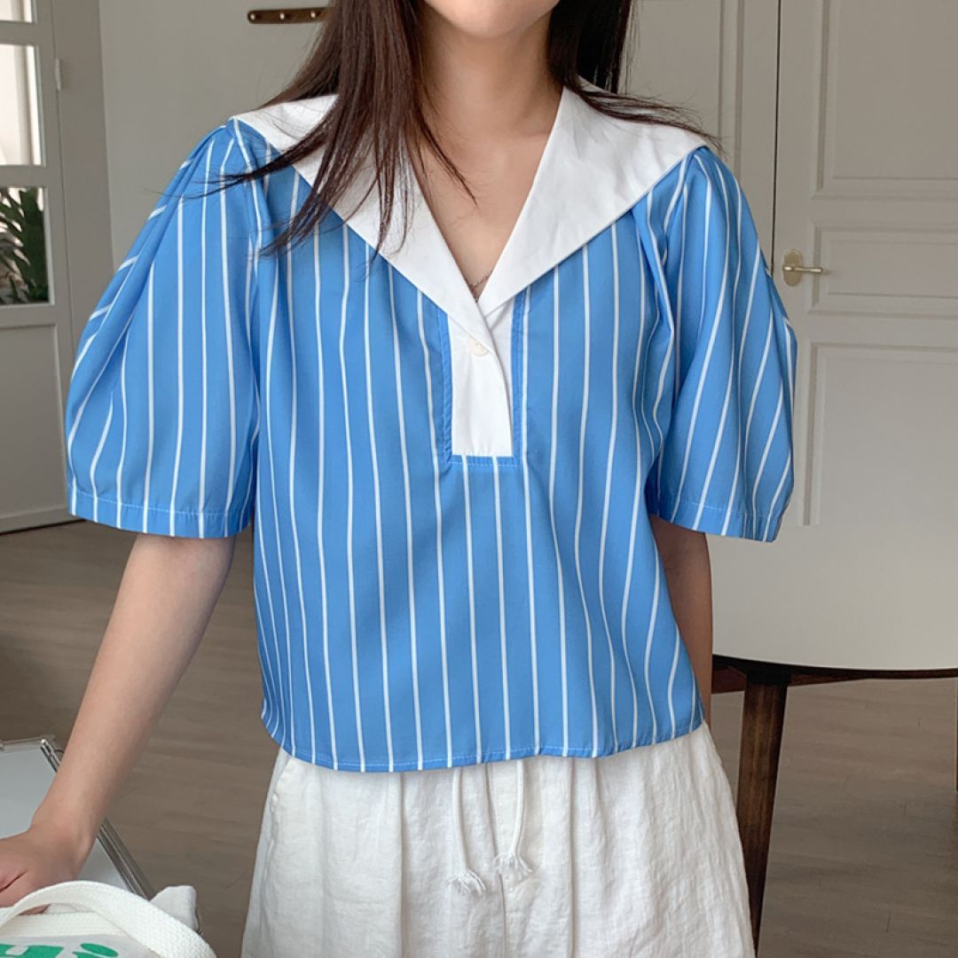 여성 세로 스트라이프 브이넥 세일러 세라 퍼프 벌룬소매 숏 반팔 여름 블라우스 하늘색