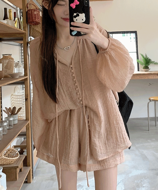 [투피스set/여름원단]해쉬 콩버튼 블라우스 숏 팬츠 투피스 셋업set(2col)