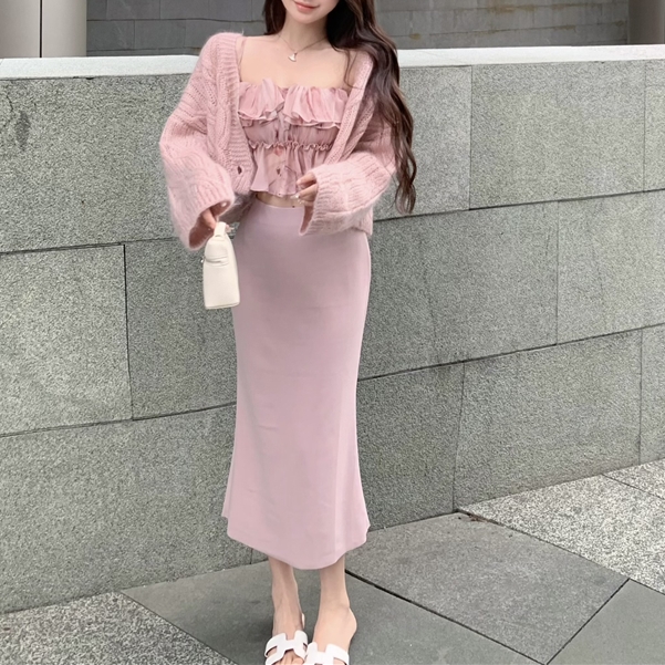 코디세트프릴 디테일 크롭 슬리브리스꽈배기 짜임 루즈핏 크롭 니트 가디건머메이드 슬림 롱스커트 세트 Ag116205e