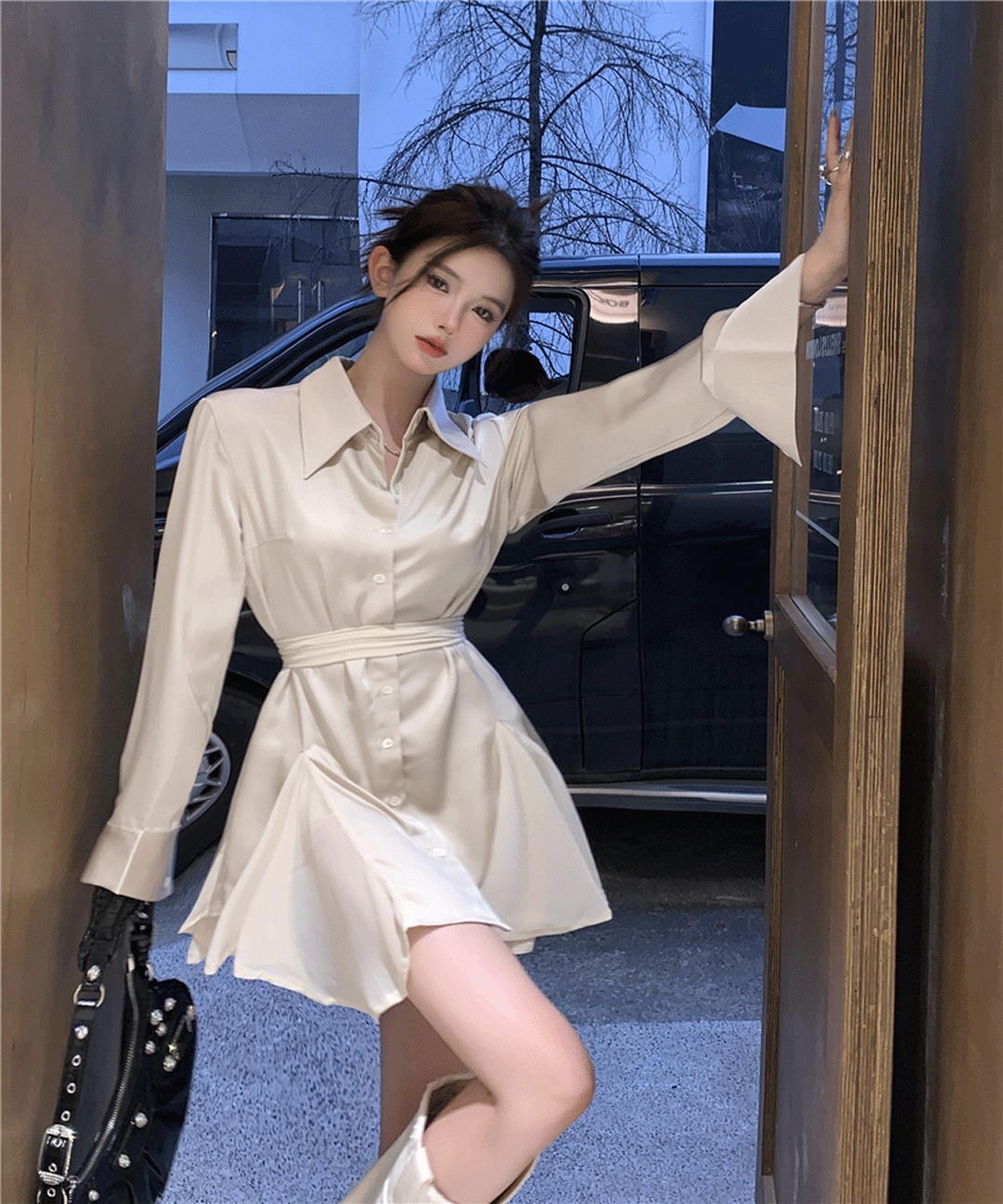 로벤 프릴 실키 새틴 카라 셔츠 미니 원피스