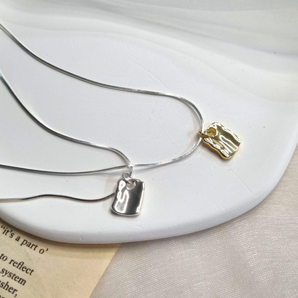 감도 실버925 스네이크체인 네모펜던트 은목걸이