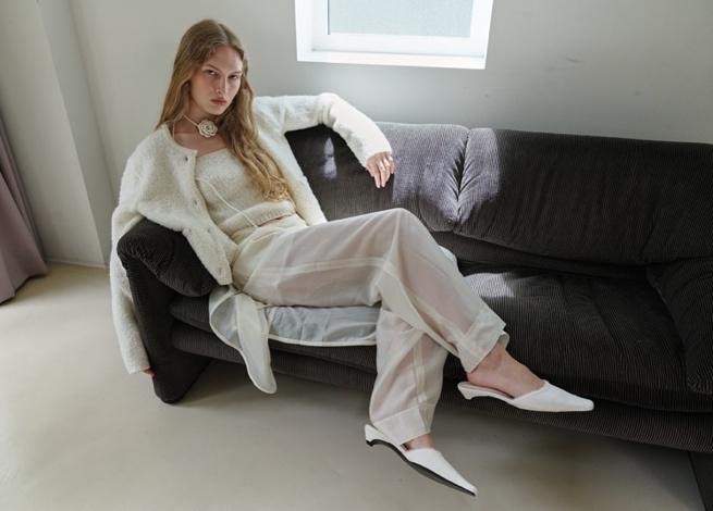 씨엘쇼룸 런던플랏 부클 트위드 니트 자켓 탑 세트 2color 24FW