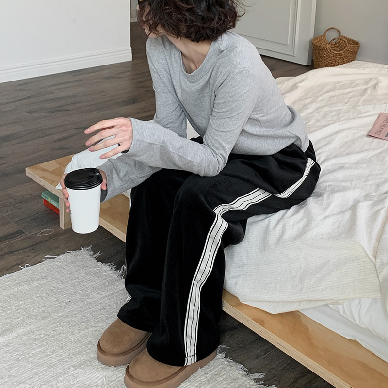 프롬비기닝 벨로아 기모 트랙 밴딩 팬츠 2color겨울바지 기모 기모바지 기모트레이닝팬츠 기모팬츠 벨로아팬츠 조거 조거팬츠 츄리닝바지 트레이닝바지 트레이닝팬츠 직진배송 트레이닝