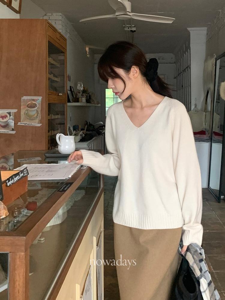 나우어데이즈 회 당일 / 베르가못 래글런 브이넥 니트 울100 긴팔 루즈핏 데일리 nt (4col)