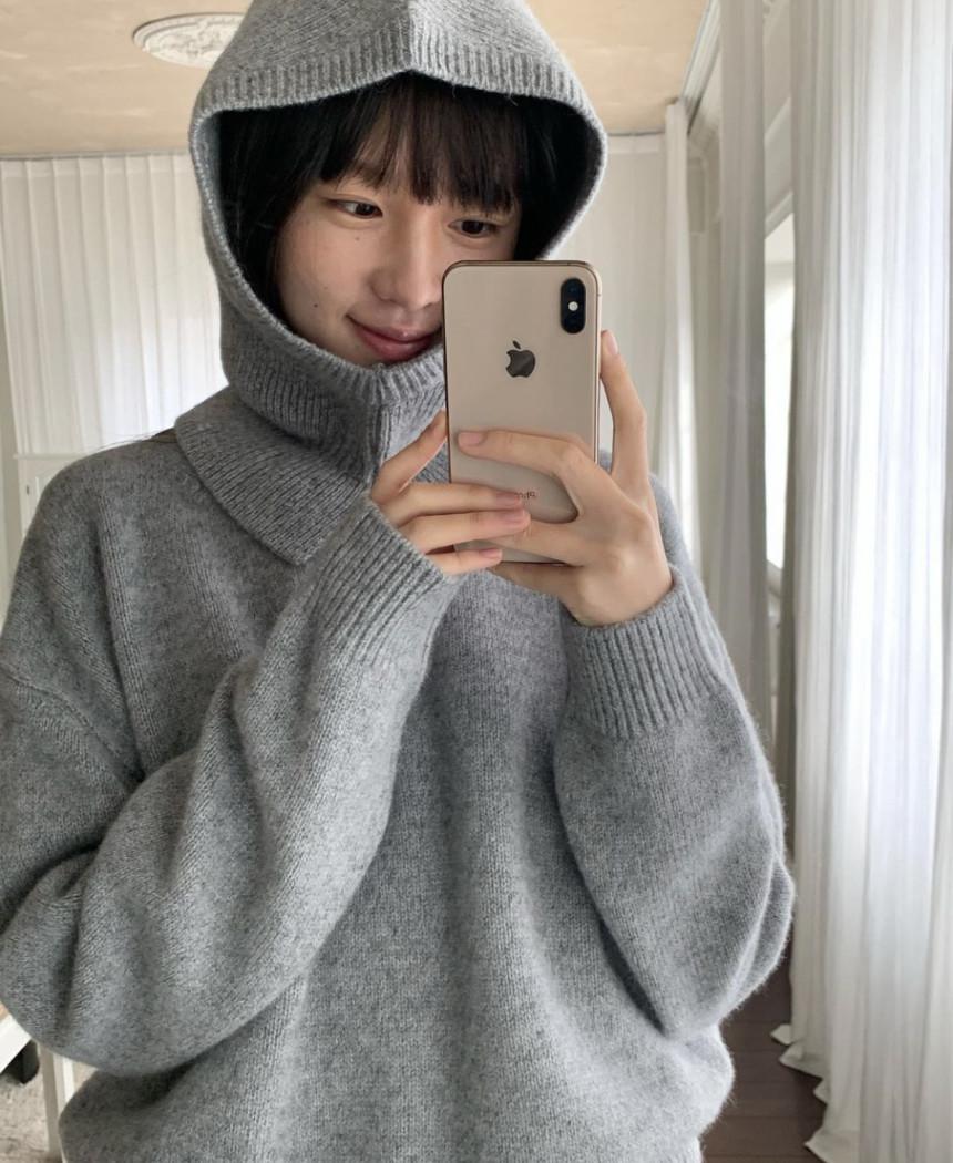 아파트먼트프라토 [JINSIM] 진심 베이 바라클라바 니트 알파카 라운드 스웨터 (4color)