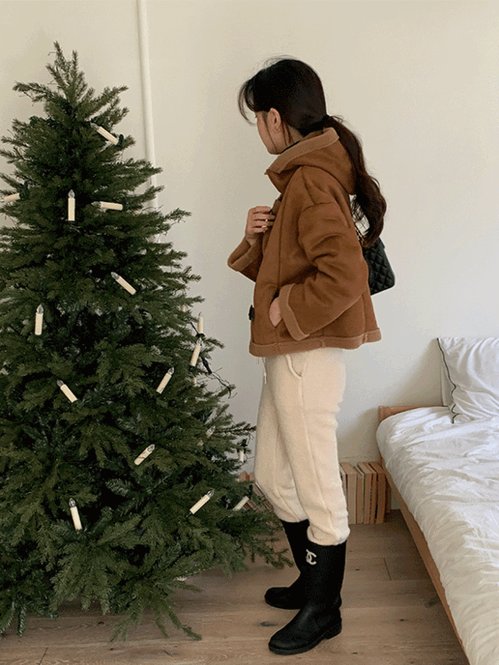 루어스룸 데니 더플 후드 카라 떡볶이 무스탕 하프 자켓 코트 점퍼 뽀글이자켓뽀글이코트하객룩울자켓숏자켓숏코트스웨이드무스탕뽀글이무스탕크리스마스연말룩퍼자켓