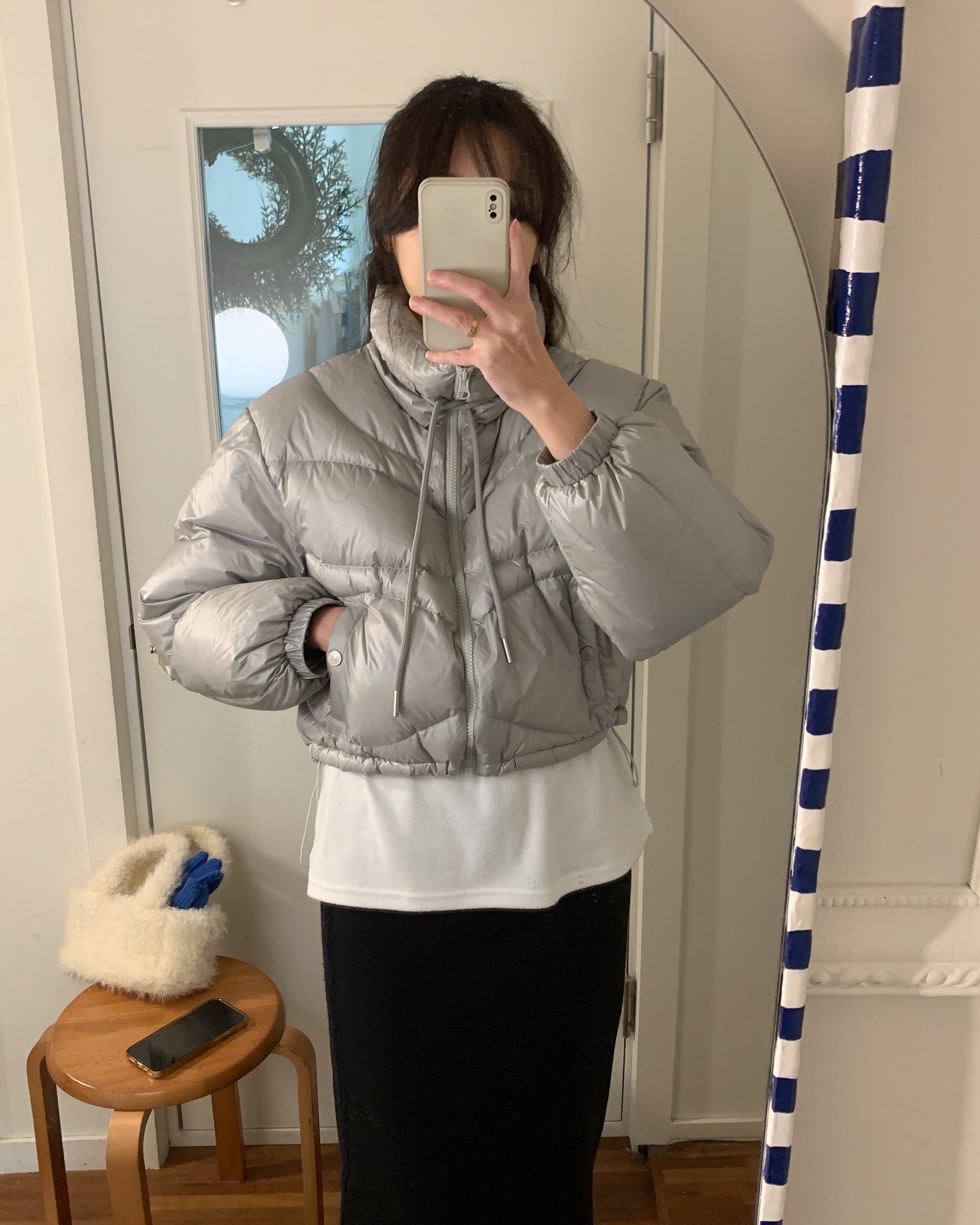 무드달 [오리털100]글로시 크롭 패딩(2col)