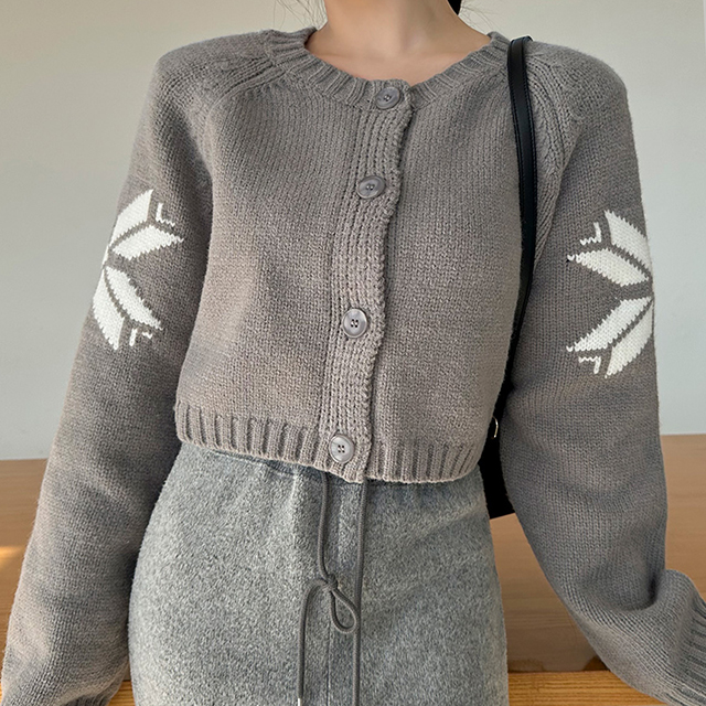 다미님 3컬러 긴팔 크롭 가디건 니트 라운드넥 유넥 단추 버튼 캐주얼 귀여운 오버핏 어깨 패드 하객룩 결혼식 아방핏 프린팅 프린트 벌룬 퍼프 긴소매 도톰 짜임 숏 짧은