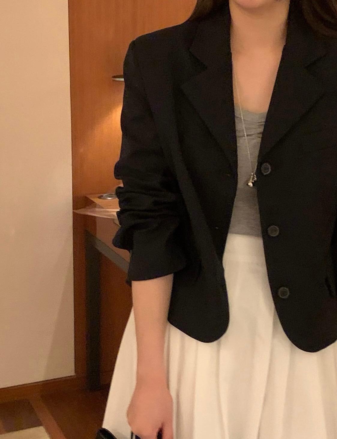 나우어데이즈 miel 미엘 힐드 자켓 긴팔 카라 싱글 숏 jk 스커트 세트가능 (2col)