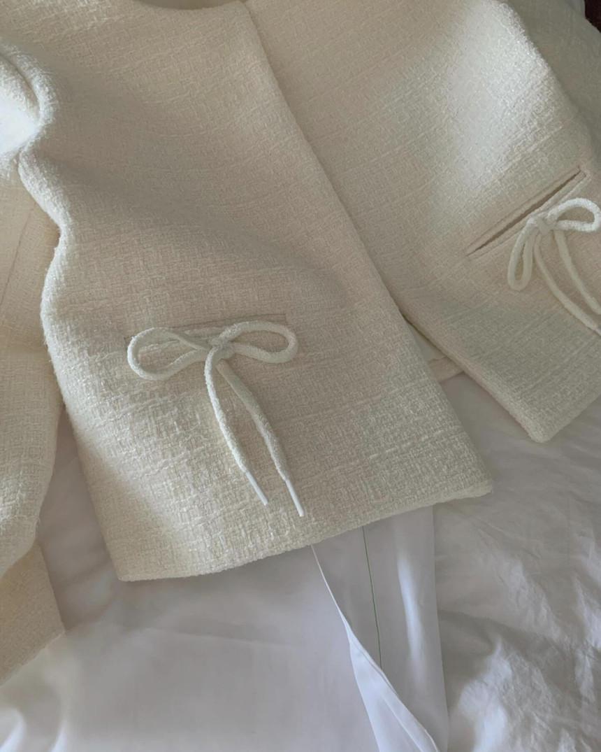 엠버쥬쥬 아이당일 pyt프리티영띵 리즈 리본 트위드자켓2col/pyt/봄 하객룩/poster