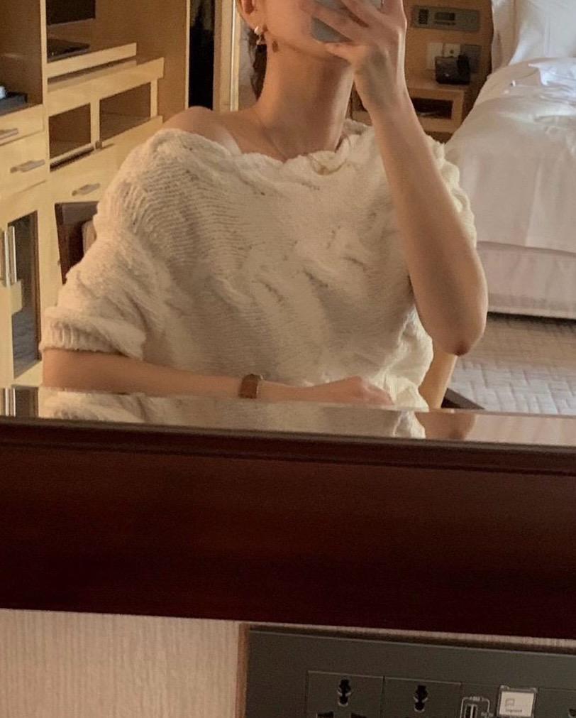 나우어데이즈 objet 오브제 에밀리 오프숄더 니트 코튼 케이블 반팔 꽈배기 nt (3col)