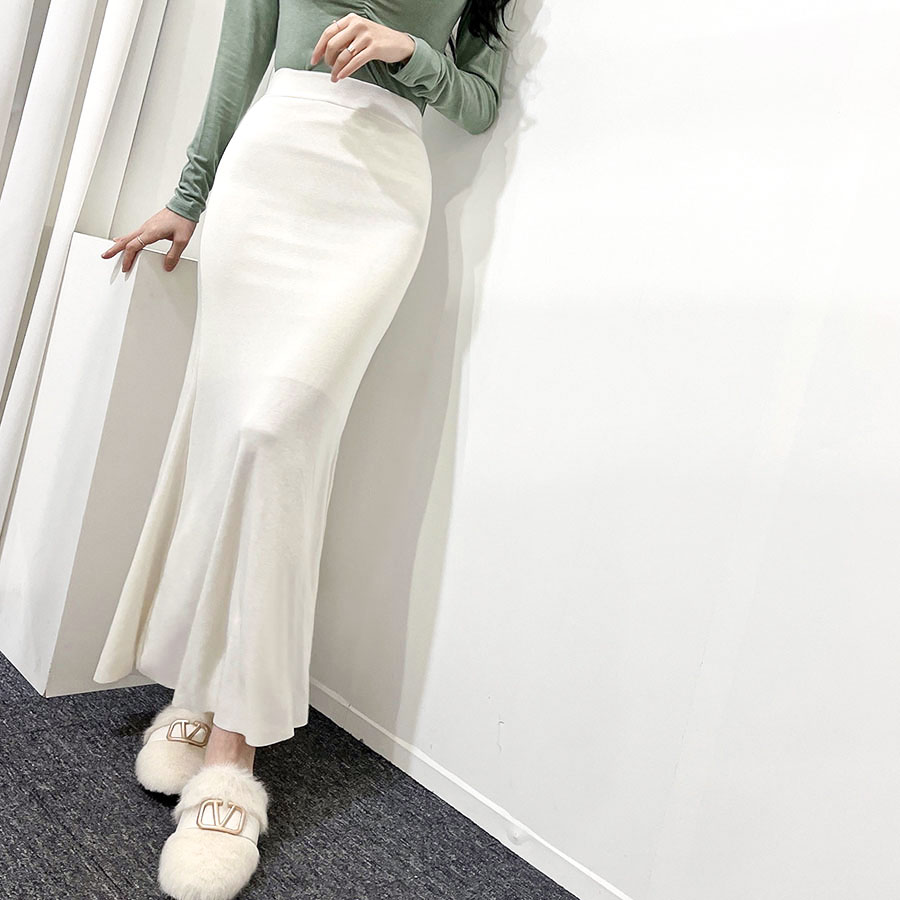 유어다이어리 이중안감밴딩 차르르 니트 머메이드 플리츠 A라인 슬림핏 쫀쫀 심플 베이직 플레어 속치마 속바지 무지 스판 밴딩 롱 스커트 섹시 글램 로맨틱 데이트룩 하객룩