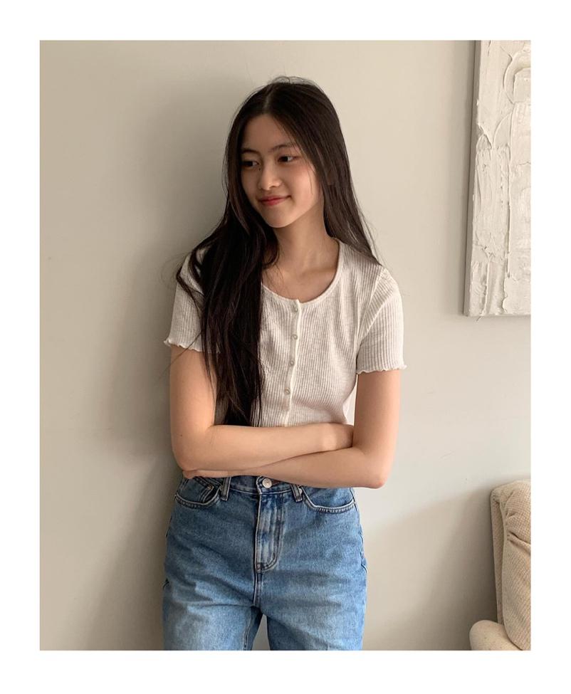 비엔느 [당일] Jinsim 진심 니타 프릴 반팔 골지 가디건 티셔츠 (5c) 아이보리 당일발송