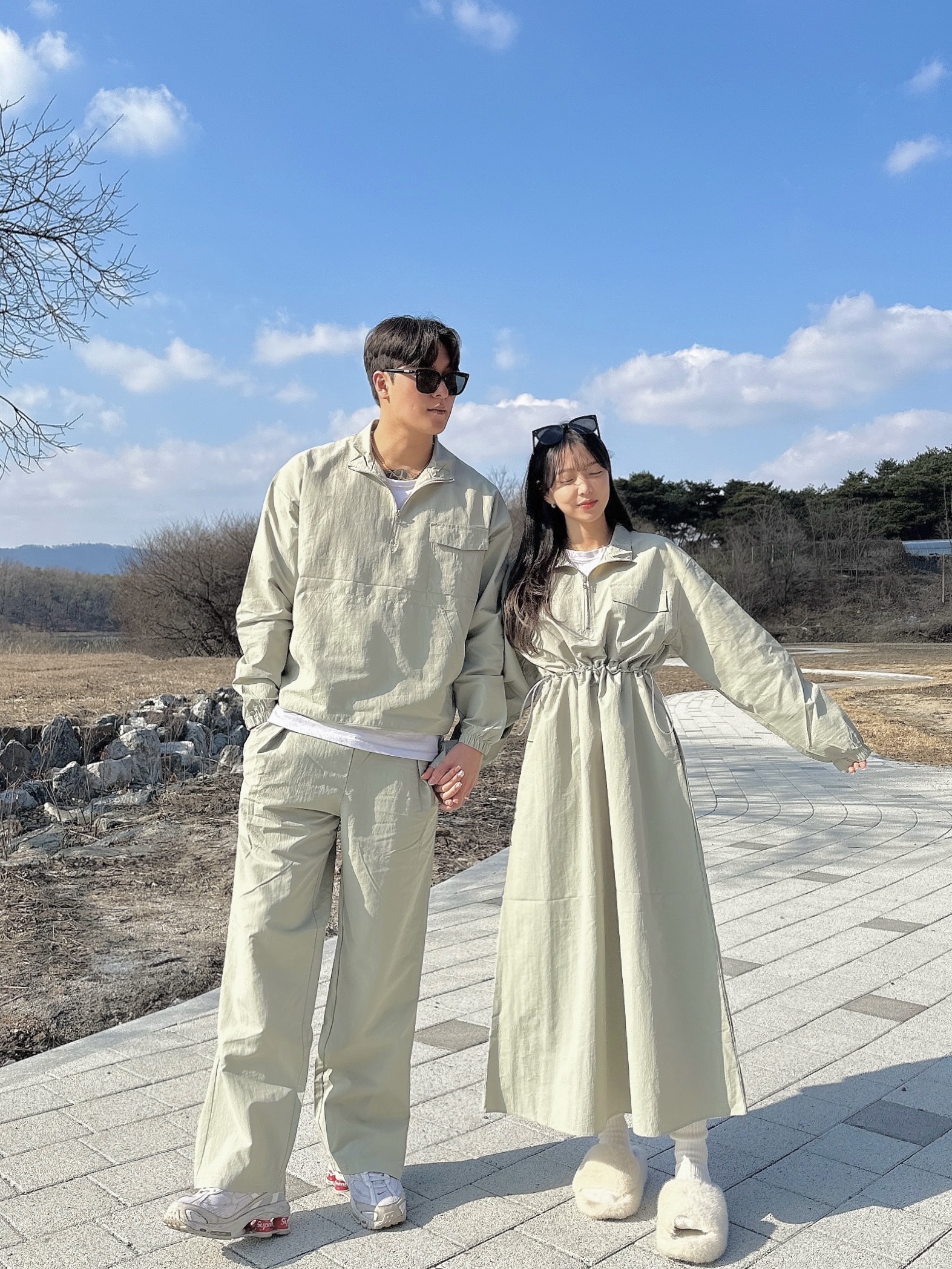 비바블 3컬러 나일론 아노락 반집업 맨투맨 봄 커플룩 커플티 시밀러룩 트레이닝 세트 롱 원피스 비죠 와이드 팬츠 남녀공용 빅사이즈 데일리 꾸안꾸 여행 데이트 가을 스트링