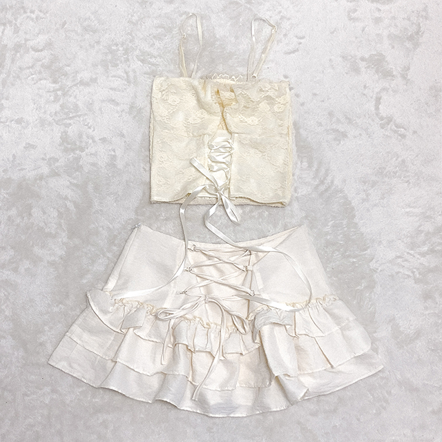 징케 Set2pc 코르셋 발레코어 투피스 세트 플라워 패턴 레이스 리본 아일렛 허리끈 블라우스 쫀쫀 밴딩 슬림 크롭티 슬리브리스 나시 3단 캉캉 프릴 주름 미니 스커트