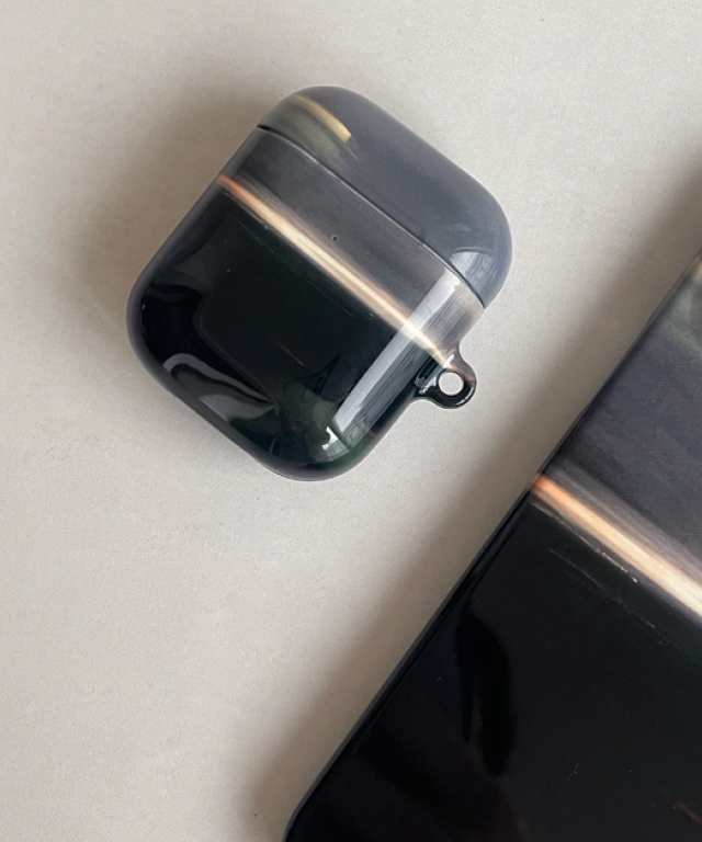 유스스피릿 유광 에어팟케이스 기억의 파동波動 시리즈 기차 길에서 유광 하드 에어팟케이스 커플 우정 이어폰케이스 에어팟 프로2 프로3세대