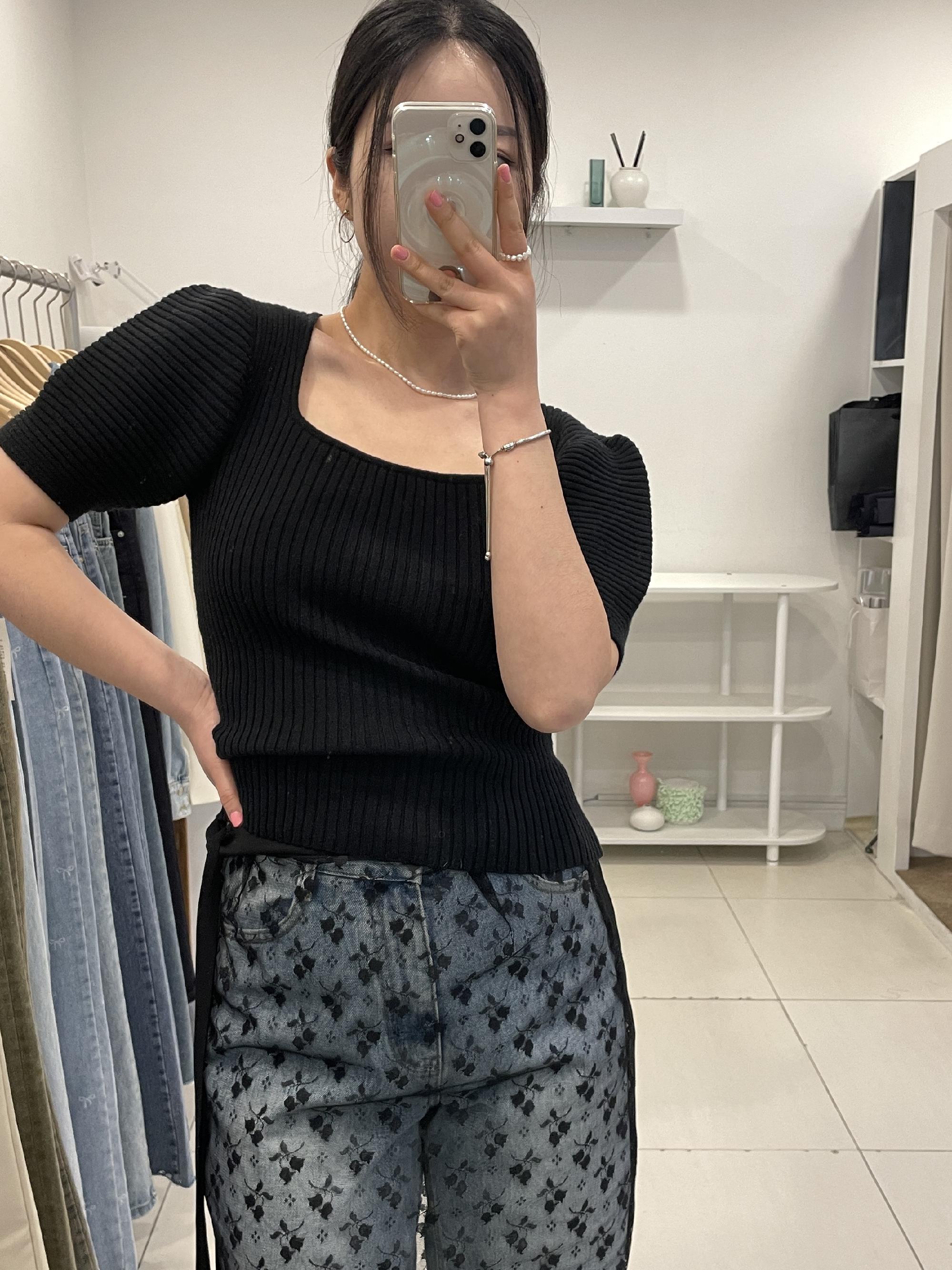 메이드나인 쉘 여성 봄 여름 골지 스퀘어넥 퍼프 반팔 니트 티셔츠 (2col)