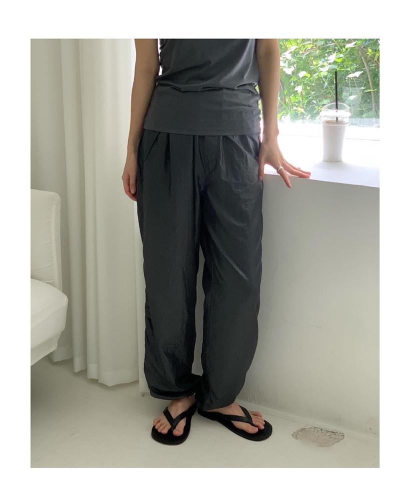 비엔느 Object 오브젝트 샤인 나일론 밴딩 조거 팬츠 (2c)