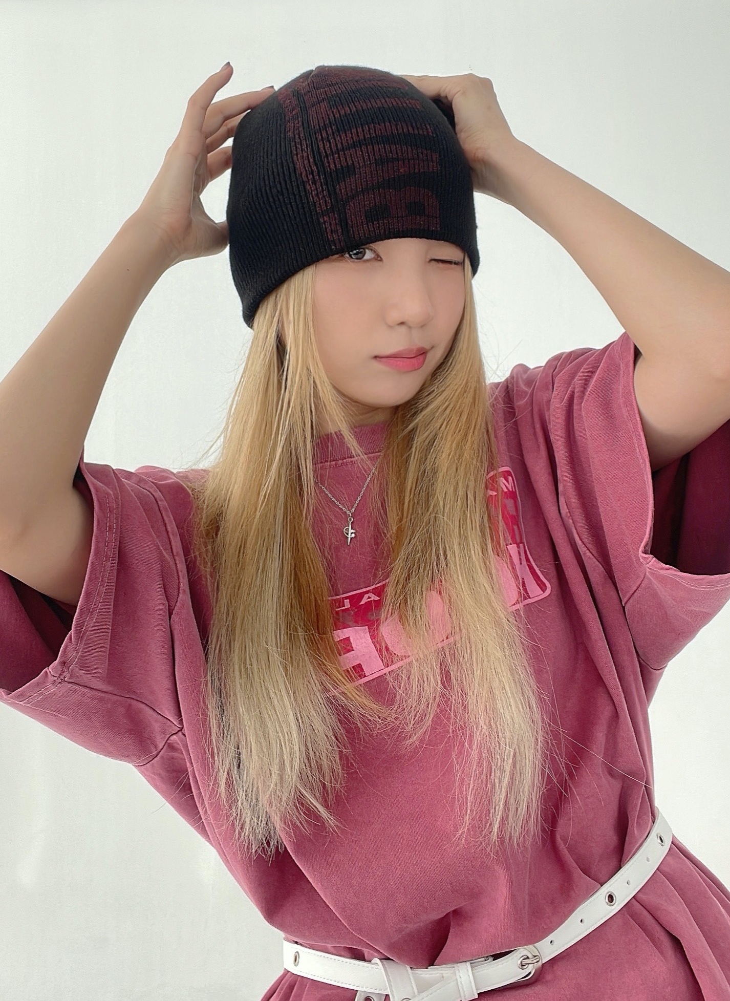 블루비 베이직 y2k 레터링 로고 니트 비니 (4color) 모자