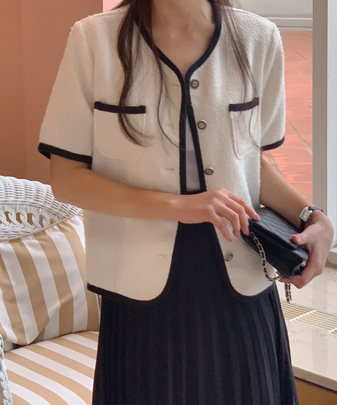 케이클럽 자체제작5만장돌파s Xl하객룩🖤 여름💙 리엔 노카라 배색 반팔 트위드 자켓 하객룩데이트룩반팔자켓트위드자켓여름자켓반팔트위드노카라자켓