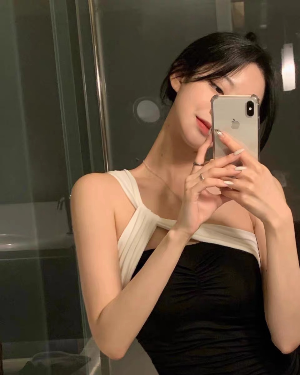 조이얼랏 M Xl 당배 언발 꼬임 어깨 오프숄더 블랙 모노키니 비치웨어 화이트 투톤 배색 슬림 원피스 체형보정 치마 날씬핏 래쉬가드 레쉬 원피스 스윔웨어 수영복 온수풀