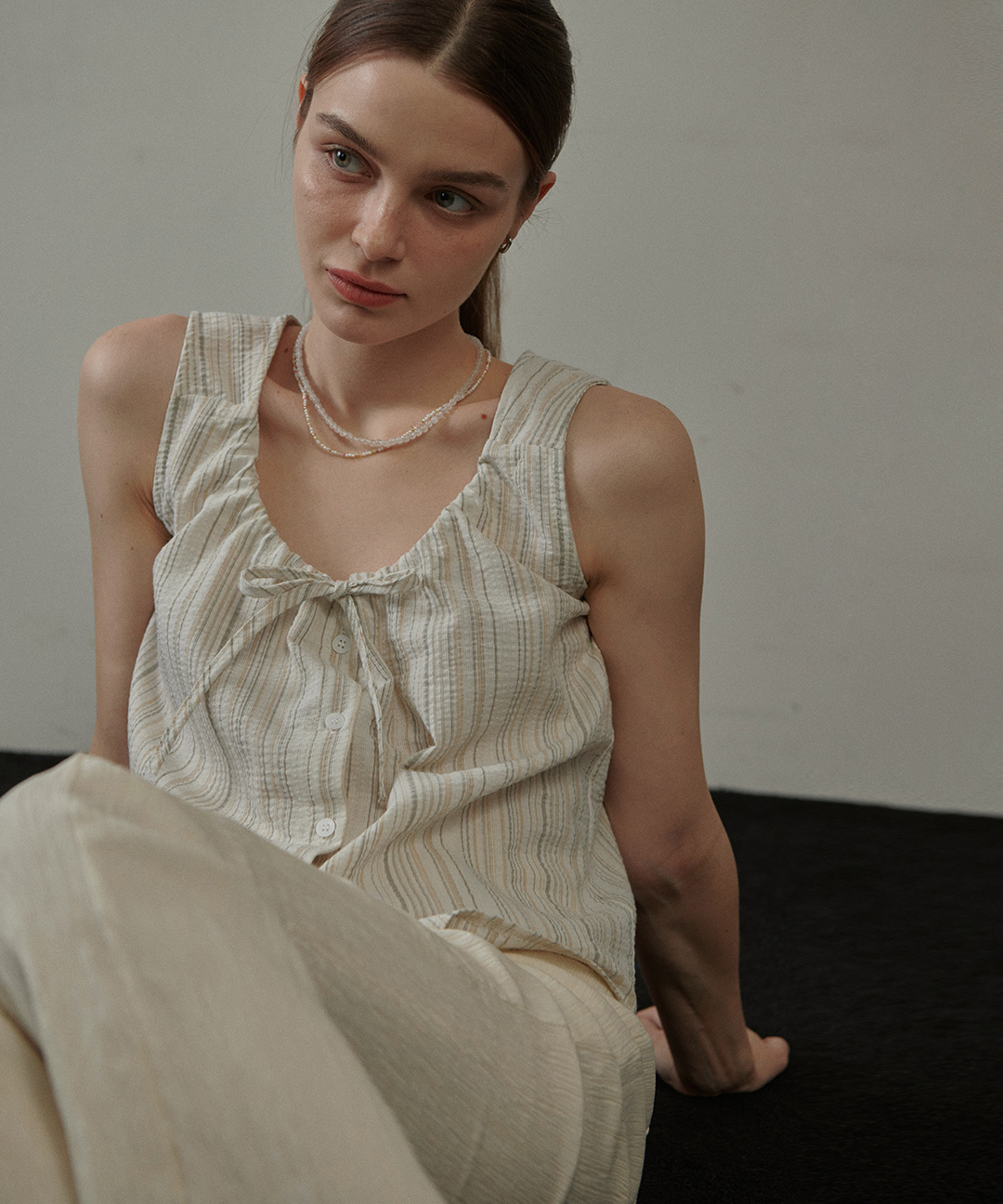 판도라핏 Leon Stripe Sleeveless Blouse