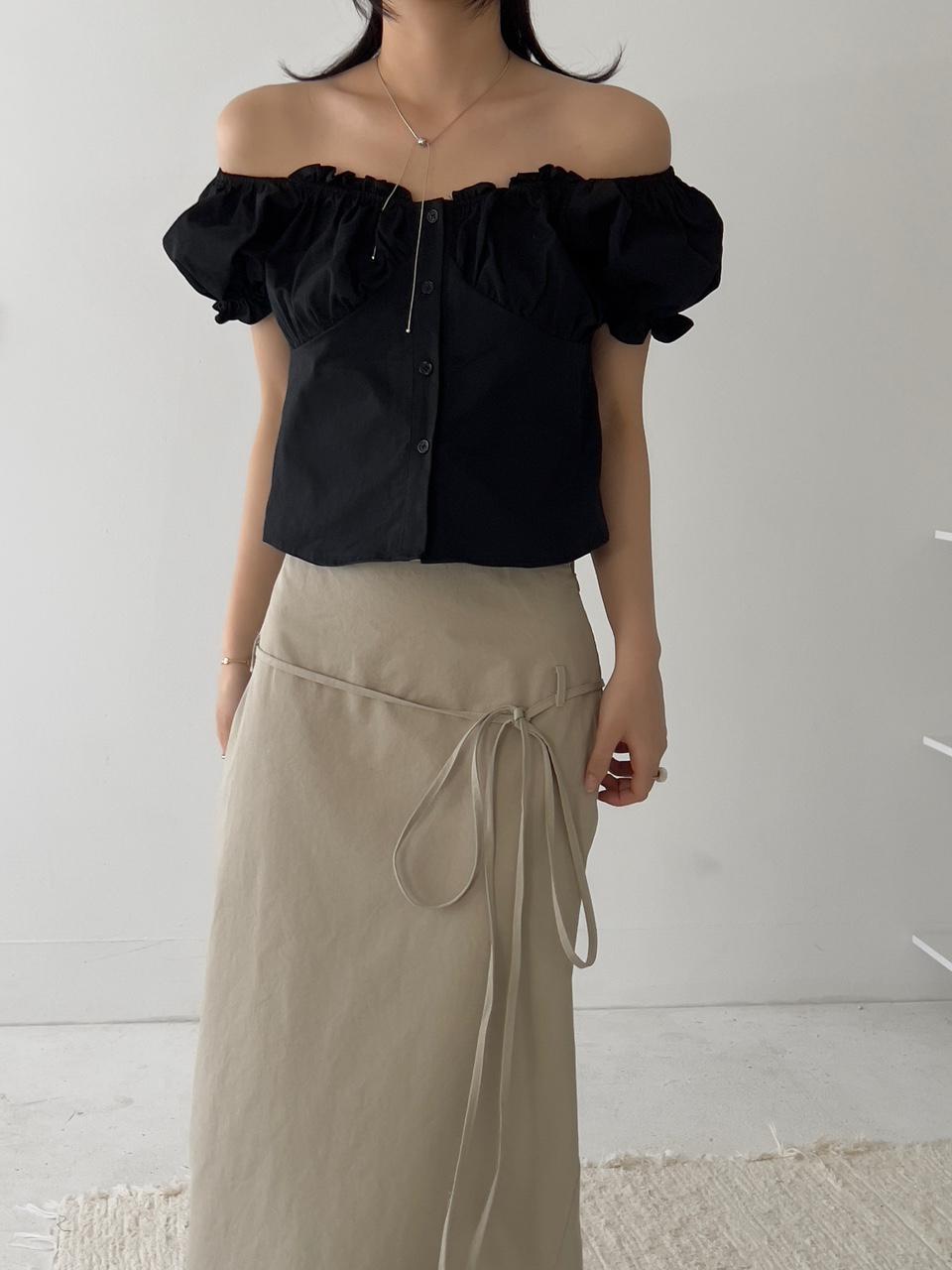 플루디 엠마 셔링 퍼프 캡소매 오프숄더 투웨이 블라우스