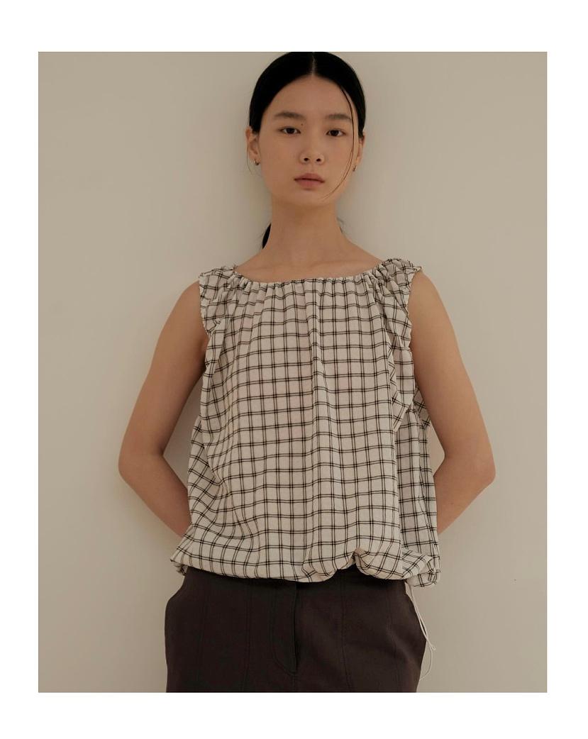 비엔느 Jinsim 진심 센트 체크 나시 슬리브리스 블라우스 (2c)