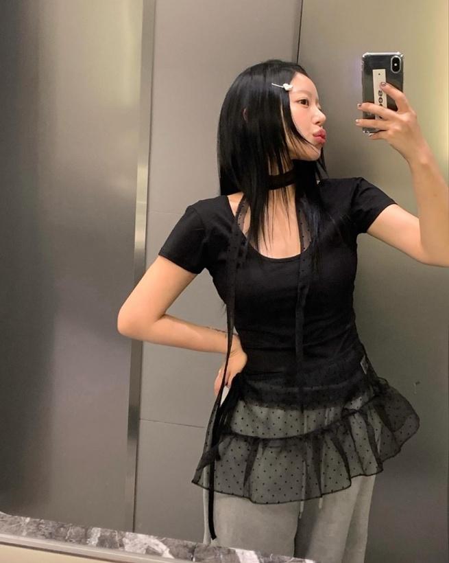 씨엘쇼룸 서로 레이스 유넥 티 2color 24SS