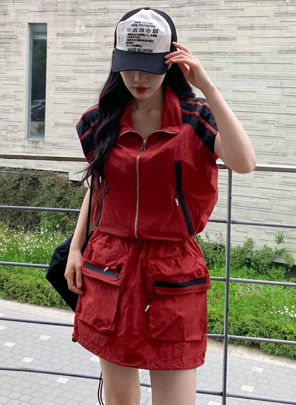 하프닌 세트구성 아트라 바스락 레드 라인 캐주얼 스트릿 Y2k 유니크 카라 지퍼 민소매 집업 밴딩 카고 미니 스커트 여름