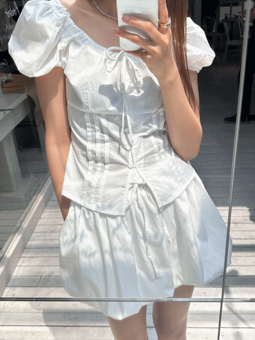 유어드미 puff ribbon blouse
