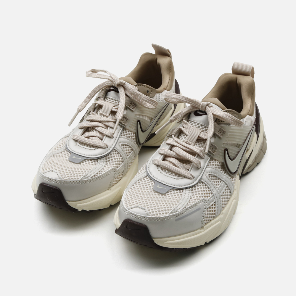 올아이원트 나이키 우먼 V2K 런 운동화 FD0736-103