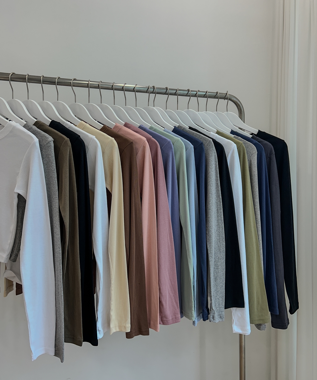 더블유먼트 24기획 가을신상🤍크롭기본롱ver 슬림핏 라운드넥 신축성 좋은 스판 슬림 이너 레이어드 긴팔 긴소매 면 코튼 티 티셔츠 심플 베이직 캐주얼 데일리룩 가을 겨울